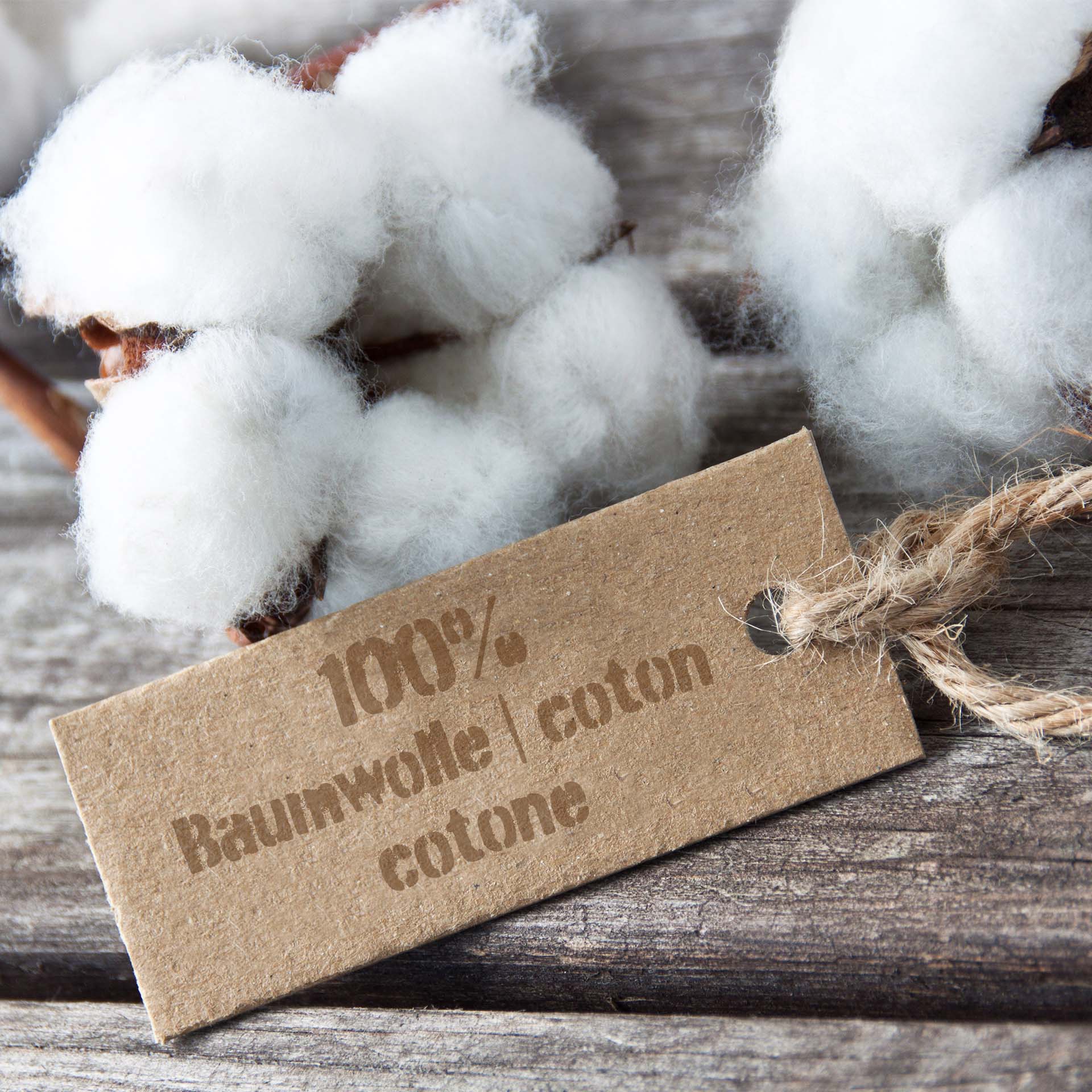 Lotus satin bed linen Kichiro